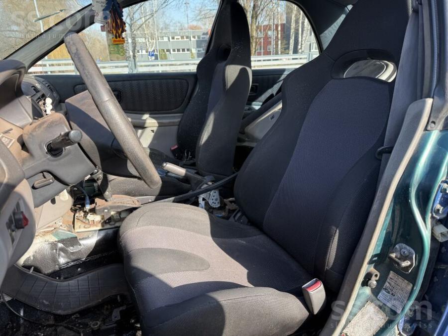 Zaļš Subaru Impreza 1999 Rīga, ar dzinēja tilpumu 2.00 L un nobraukumu 252 tūkst. km par 3000 €, foto 8 vietnē AUTOMOTO.COM.LV