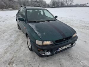 Zaļš Subaru Impreza 2000 Tauragė, ar dzinēja tilpumu 1.60 L un nobraukumu 18 tūkst. km par 999 €, foto  vietnē AUTOMOTO.COM.LV