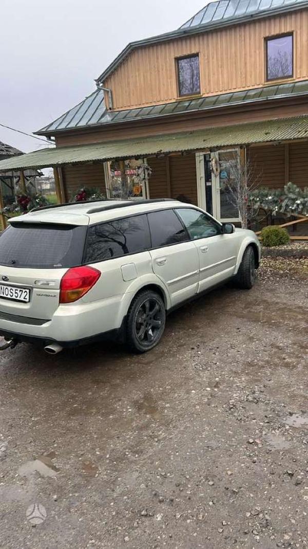 Zaļš Subaru Impreza 2002 Pagėgiai, ar dzinēja tilpumu 2.50 L un nobraukumu 300 tūkst. km par 1700 €, foto 2 vietnē AUTOMOTO.COM.LV