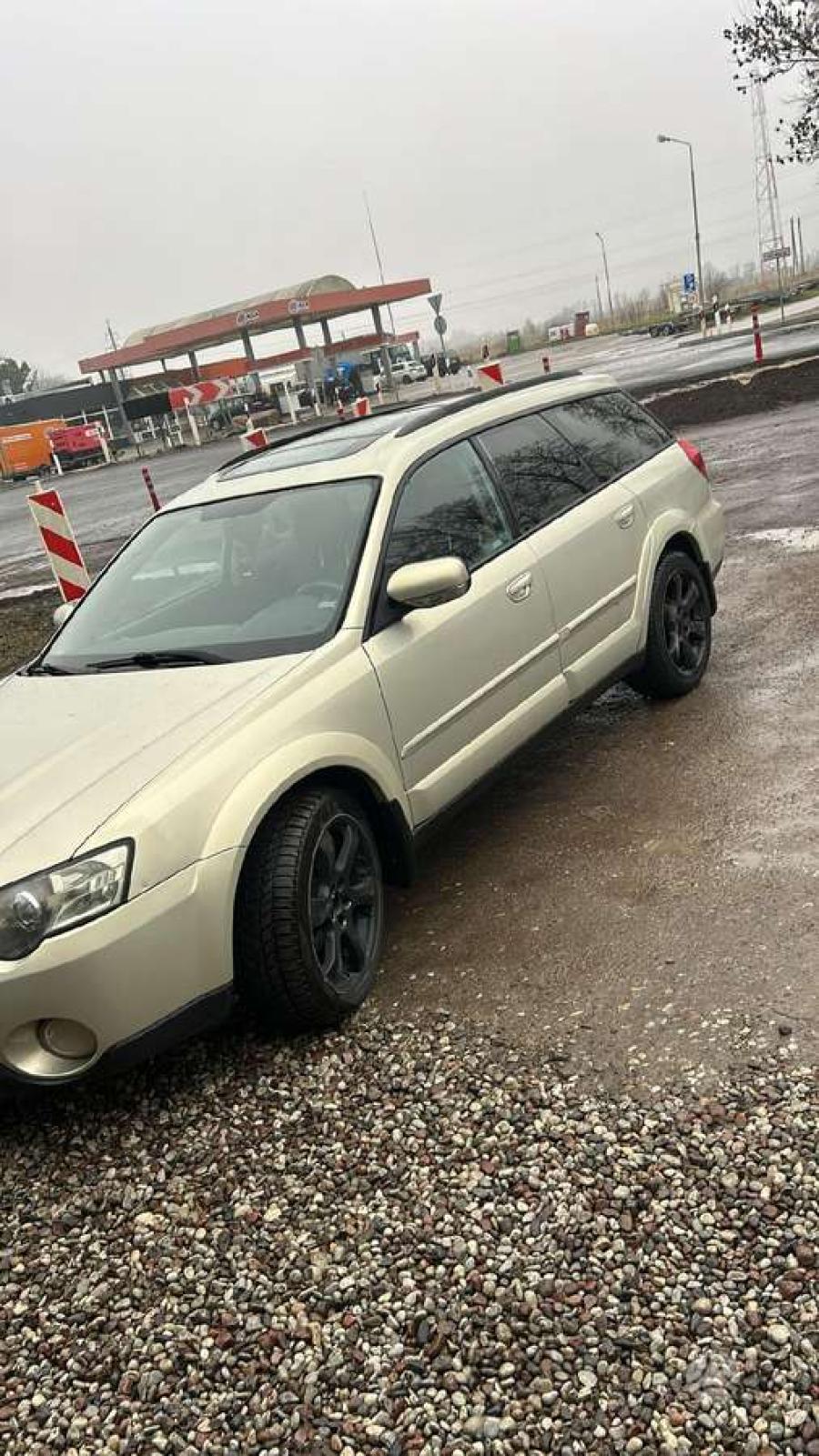 Green Subaru Impreza 2002 in Pagegiai, with an engine capacity of 2.50 L and mileage of 300 thousand km for 1700 €, photo 5 on AUTOMOTO.COM.LV