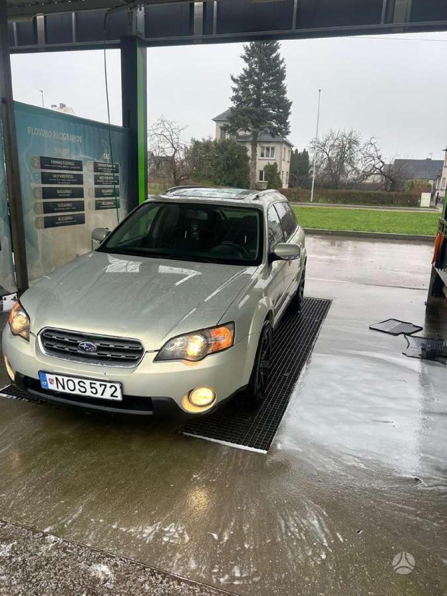 Green Subaru Impreza 2002 in Pagegiai, with an engine capacity of 2.50 L and mileage of 300 thousand km for 1700 €, photo 8 on AUTOMOTO.COM.LV