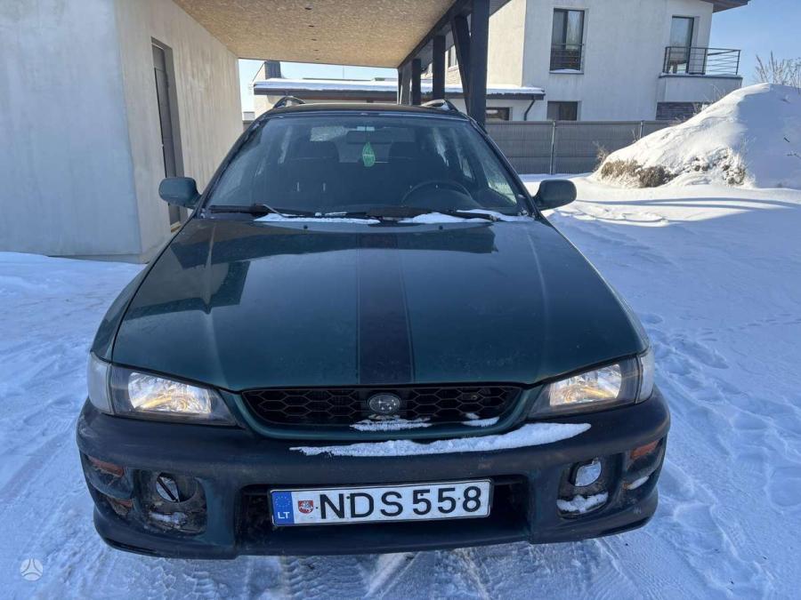 Zaļš Subaru Impreza 2000 Tauragė, ar dzinēja tilpumu 1.60 L un nobraukumu 179 tūkst. km par 1100 €, foto 1 vietnē AUTOMOTO.COM.LV