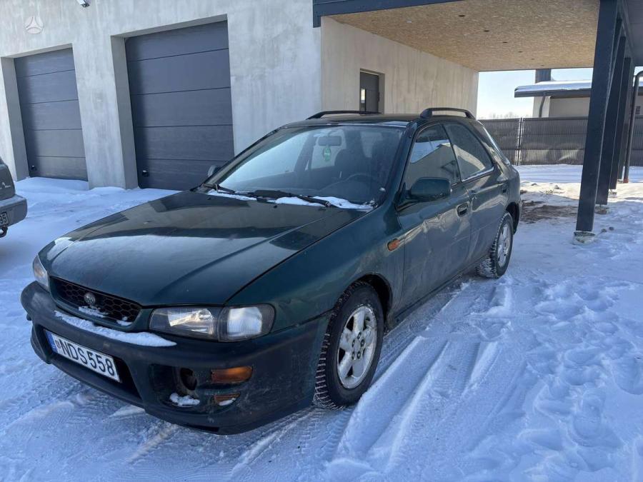 Zaļš Subaru Impreza 2000 Tauragė, ar dzinēja tilpumu 1.60 L un nobraukumu 179 tūkst. km par 1100 €, foto 2 vietnē AUTOMOTO.COM.LV