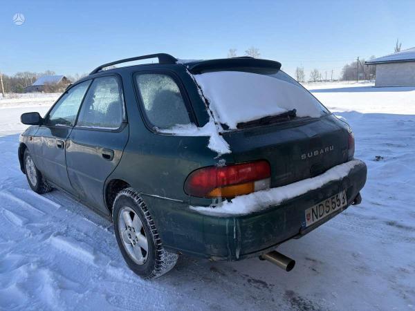 Zaļš Subaru Impreza 2000 Tauragė, ar dzinēja tilpumu 1.60 L un nobraukumu 179 tūkst. km par 1100 €, foto 3 vietnē AUTOMOTO.COM.LV