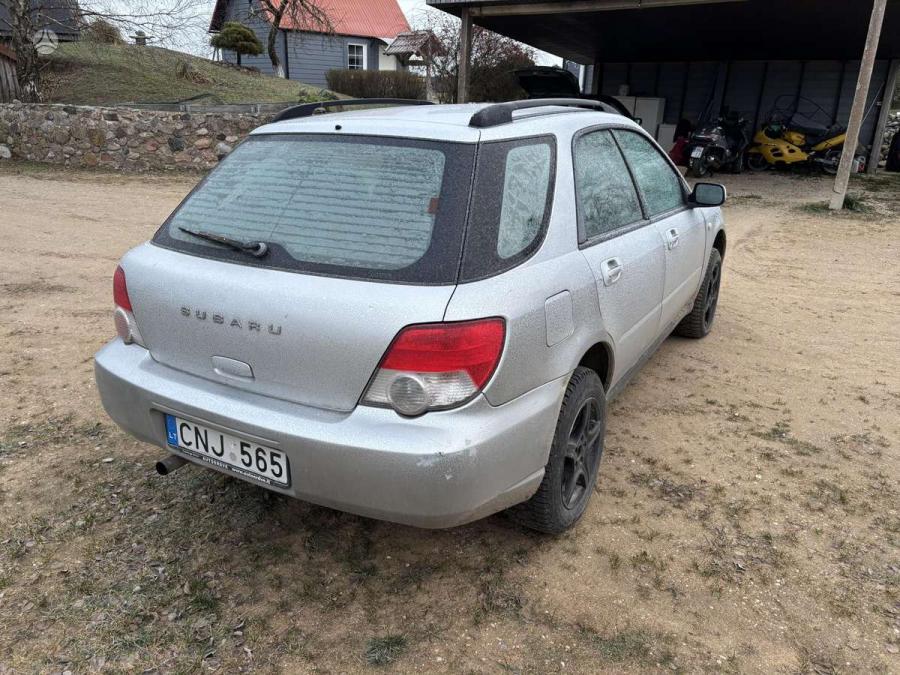 Pelēks Subaru Impreza 2007 Telšiai, ar dzinēja tilpumu 1.60 L un nobraukumu 249 tūkst. km par 1500 €, foto 4 vietnē AUTOMOTO.COM.LV