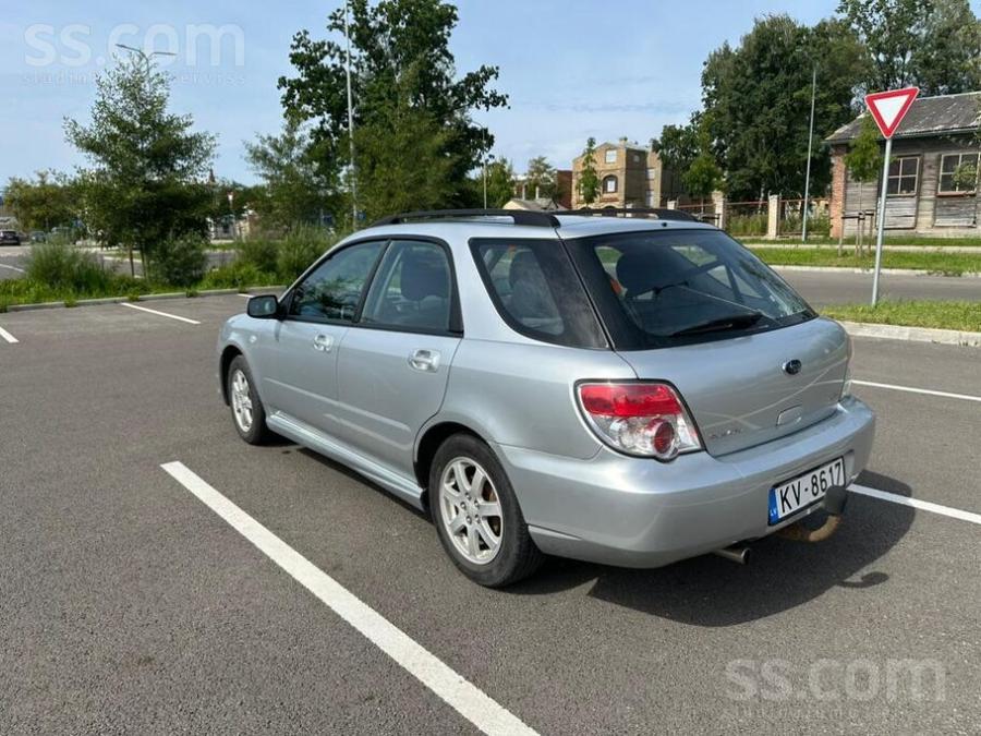 Grey Subaru Impreza 2007 in Jelgava, with an engine capacity of 1.50 L and mileage of 193 thousand km for 2100 €, photo 5 on AUTOMOTO.COM.LV