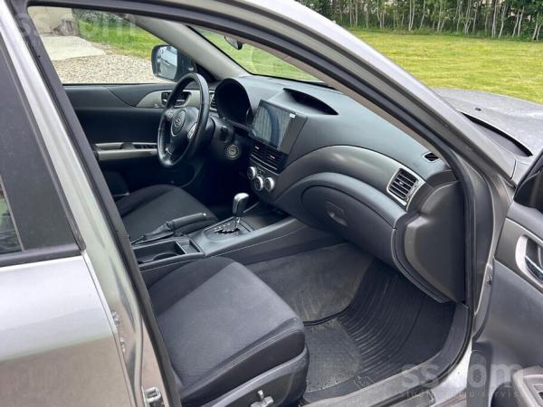 Grey Subaru Impreza 2008 in Cesis, with an engine capacity of 2.00 L and mileage of 399 thousand km for 3000 €, photo 6 on AUTOMOTO.COM.LV