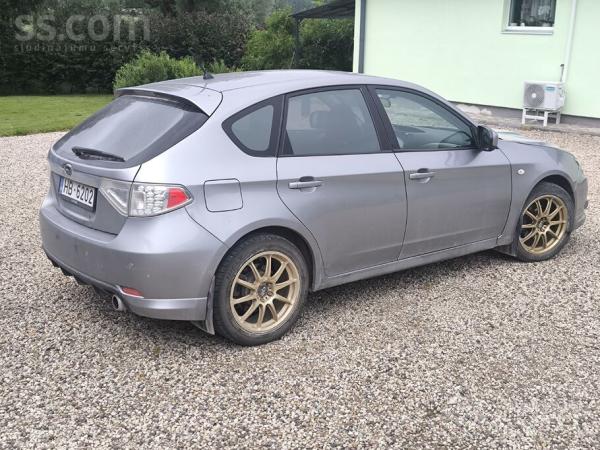 Pelēks Subaru Impreza 2008 Cēsis, ar dzinēja tilpumu 2.00 L un nobraukumu 400 tūkst. km par 2500 €, foto 3 vietnē AUTOMOTO.COM.LV