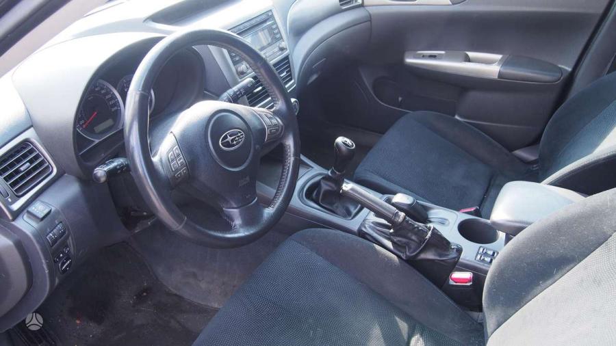 Grey Subaru Impreza 2008 in Klaipeda, with an engine capacity of 2.00 L and mileage of 318 thousand km for 2100 €, photo 12 on AUTOMOTO.COM.LV