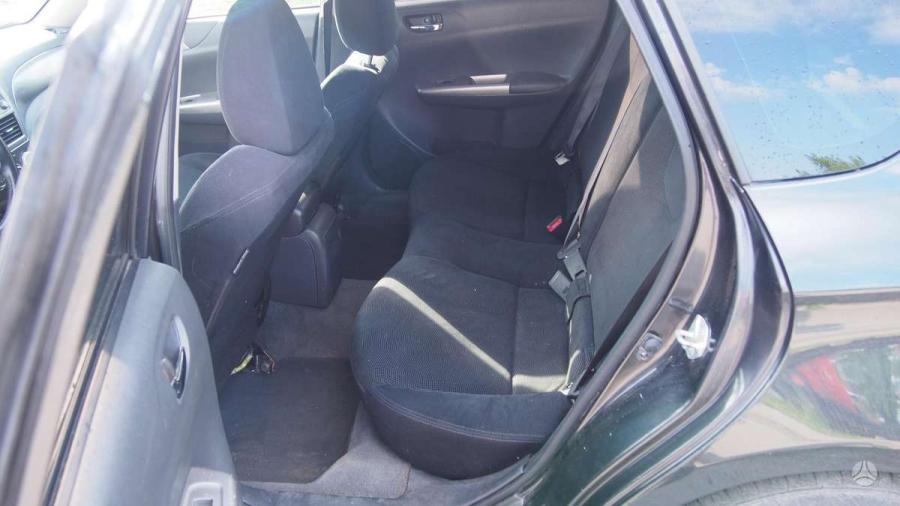 Grey Subaru Impreza 2008 in Klaipeda, with an engine capacity of 2.00 L and mileage of 318 thousand km for 2100 €, photo 13 on AUTOMOTO.COM.LV