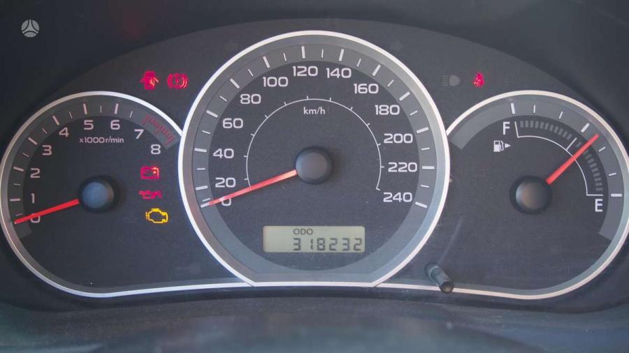 Grey Subaru Impreza 2008 in Klaipeda, with an engine capacity of 2.00 L and mileage of 318 thousand km for 2100 €, photo 18 on AUTOMOTO.COM.LV