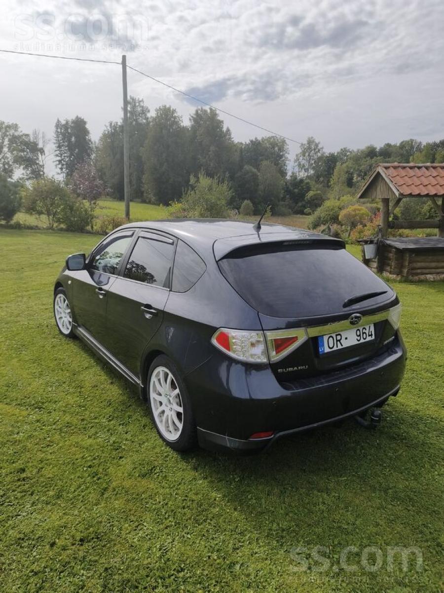 Grey Subaru Impreza 2008 in Cesis, with an engine capacity of 2.00 L and mileage of 229 thousand km for 3500 €, photo 4 on AUTOMOTO.COM.LV