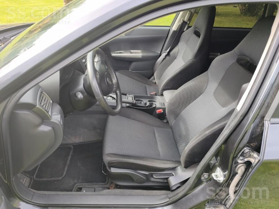 Grey Subaru Impreza 2008 in Cesis, with an engine capacity of 2.00 L and mileage of 229 thousand km for 3500 €, photo 7 on AUTOMOTO.COM.LV