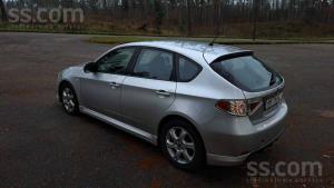 Grey Subaru Impreza 2009 in Cesis, with an engine capacity of 2.00 L and mileage of 184 thousand km for 3200 €, photo 3 on AUTOMOTO.COM.LV