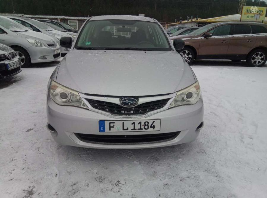 Pelēks Subaru Impreza 2010 Viļņa, ar dzinēja tilpumu 1.50 L un nobraukumu 100 tūkst. km par 3950 €, foto 1 vietnē AUTOMOTO.COM.LV