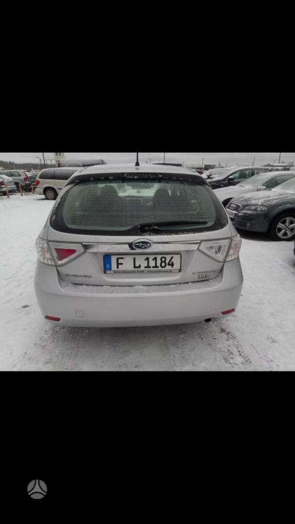 Pelēks Subaru Impreza 2010 Viļņa, ar dzinēja tilpumu 1.50 L un nobraukumu 100 tūkst. km par 3950 €, foto 6 vietnē AUTOMOTO.COM.LV