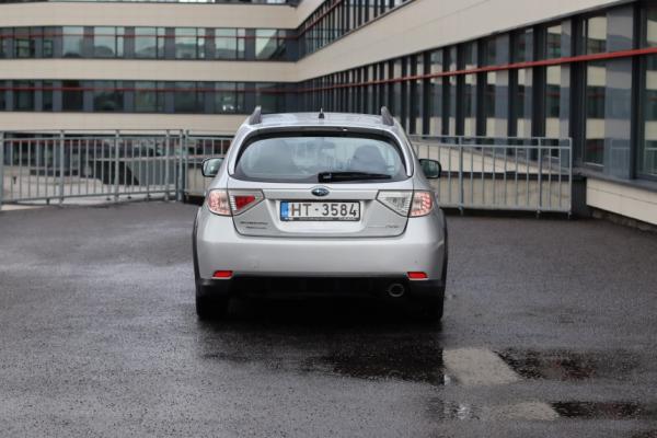 Pelēks Subaru Impreza 2011 Rīga, ar dzinēja tilpumu 2.00 L un nobraukumu 165 tūkst. km par 4280 €, foto 5 vietnē AUTOMOTO.COM.LV