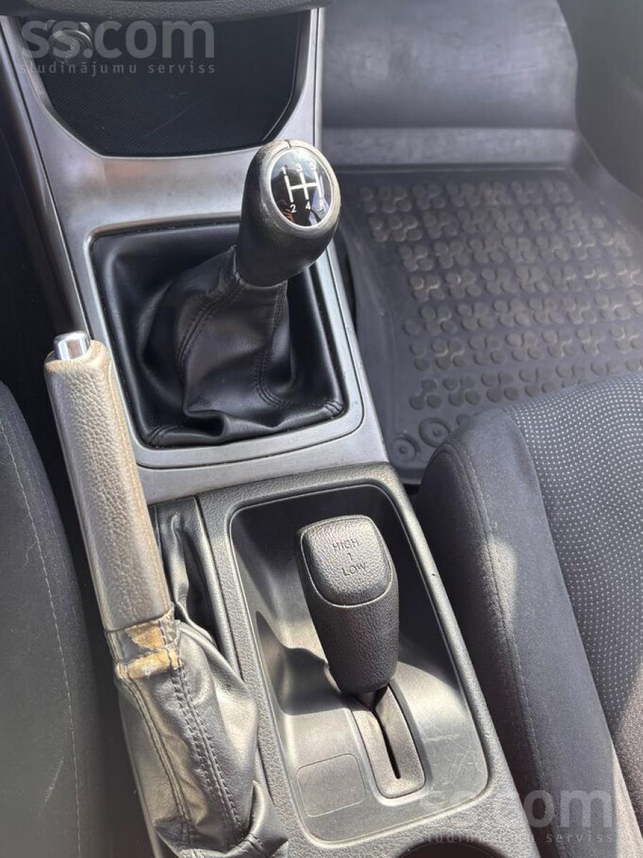 Grey Subaru Impreza 2011 in Riga, with an engine capacity of 2.00 L and mileage of 161 thousand km for 2650 €, photo 9 on AUTOMOTO.COM.LV