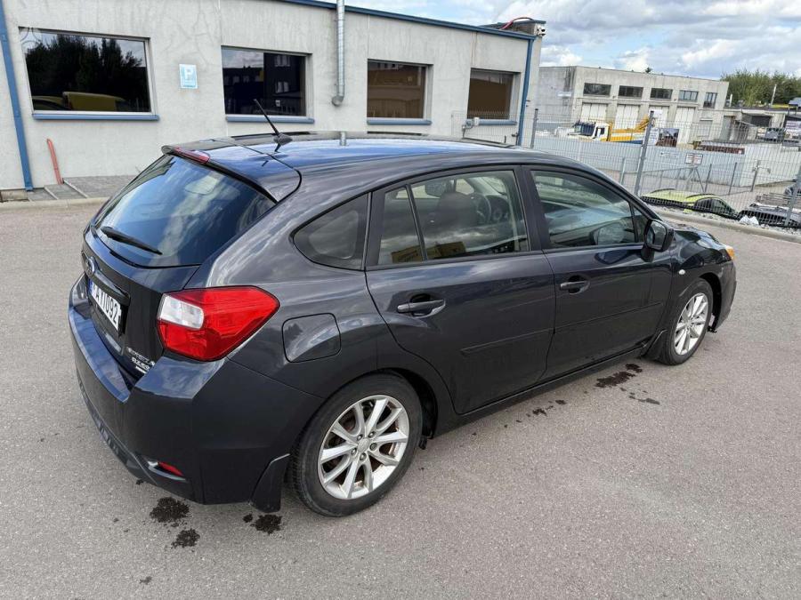 Pelēks Subaru Impreza 2013 Kauņa, ar dzinēja tilpumu 2.00 L un nobraukumu 89 tūkst. km par 6000 €, foto 8 vietnē AUTOMOTO.COM.LV