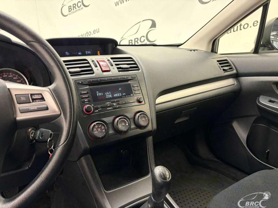 Grey Subaru Impreza 2014 in Vilnius, with an engine capacity of 1.60 L and mileage of 98 thousand km for 5900 €, photo 16 on AUTOMOTO.COM.LV