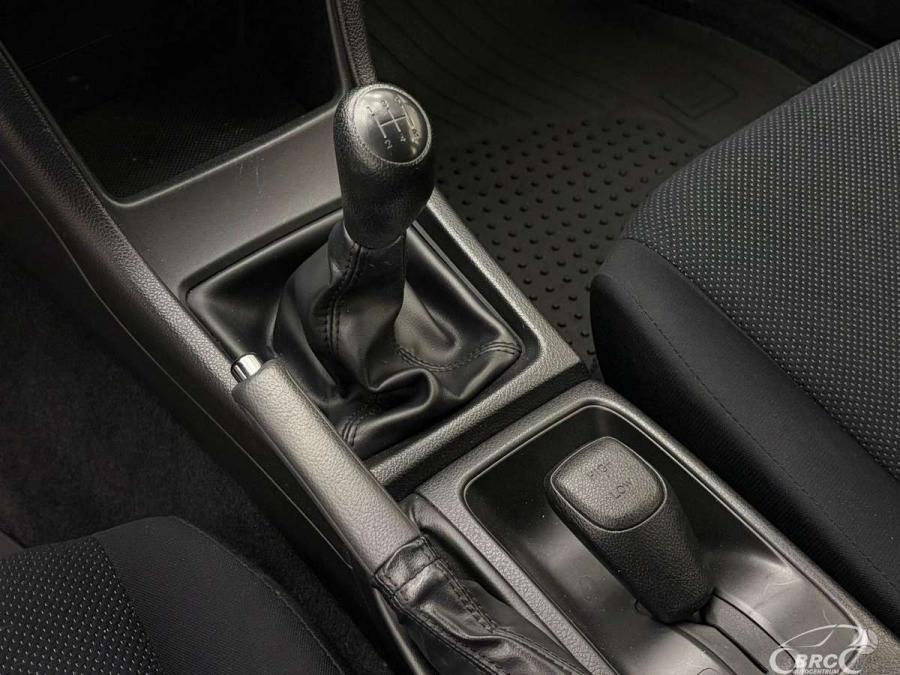 Grey Subaru Impreza 2014 in Vilnius, with an engine capacity of 1.60 L and mileage of 98 thousand km for 5900 €, photo 19 on AUTOMOTO.COM.LV