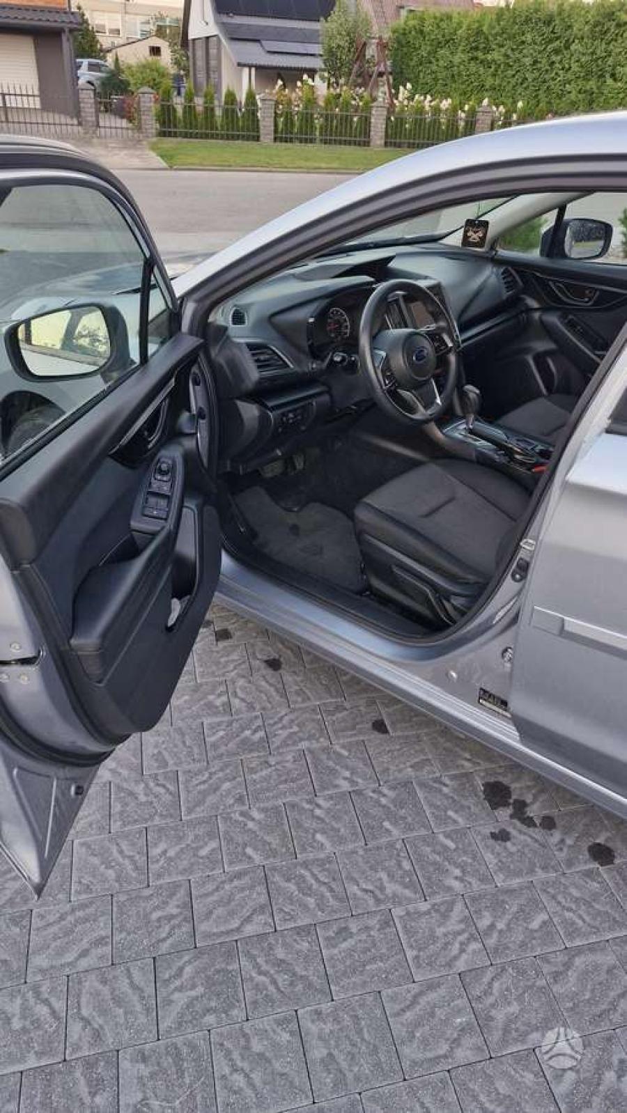 Grey Subaru Impreza 2017 in Kelme, with an engine capacity of 2.00 L and mileage of 120 thousand km for 8500 €, photo 6 on AUTOMOTO.COM.LV