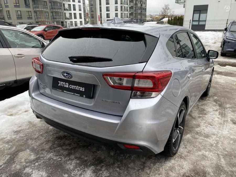 Grey Subaru Impreza 2018 in Vilnius, with an engine capacity of 1.60 L and mileage of 104 thousand km for 12900 €, photo 6 on AUTOMOTO.COM.LV