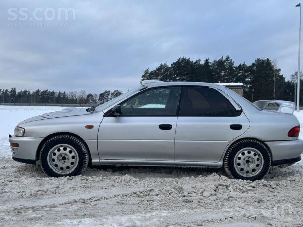 Grey Subaru Impreza 1997 in Riga, with an engine capacity of 2.20 L and mileage of 307 thousand km for 3499 €, photo 3 on AUTOMOTO.COM.LV