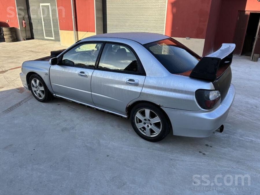 Pelēks Subaru Impreza 2001 Cēsis, ar dzinēja tilpumu 2.00 L un nobraukumu 260 tūkst. km par 4990 €, foto 7 vietnē AUTOMOTO.COM.LV