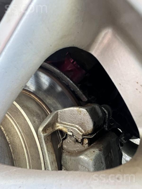 Pelēks Subaru Impreza 2002 Tukums, ar dzinēja tilpumu 2.00 L un nobraukumu 380 tūkst. km par 8555 €, foto 9 vietnē AUTOMOTO.COM.LV