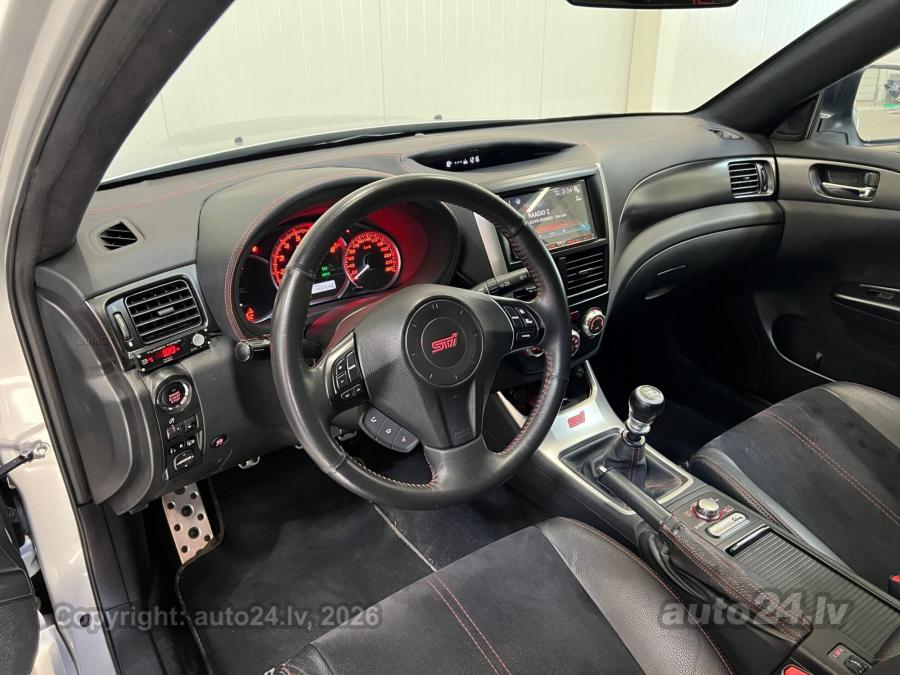 Pelēks Subaru Impreza 2011 Tallina, ar dzinēja tilpumu 2.50 L un nobraukumu 147 tūkst. km par 23500 €, foto 14 vietnē AUTOMOTO.COM.LV