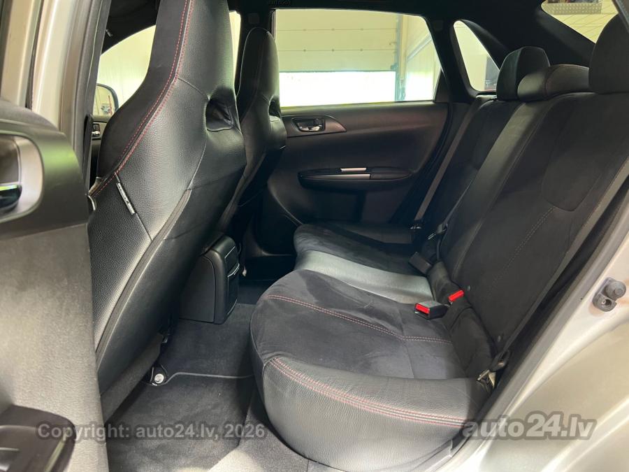 Pelēks Subaru Impreza 2011 Tallina, ar dzinēja tilpumu 2.50 L un nobraukumu 147 tūkst. km par 23500 €, foto 21 vietnē AUTOMOTO.COM.LV