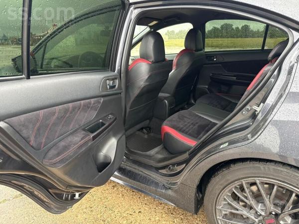 Pelēks Subaru Impreza 2015 Rīga, ar dzinēja tilpumu 2.50 L un nobraukumu 150 tūkst. km par 22000 €, foto 6 vietnē AUTOMOTO.COM.LV