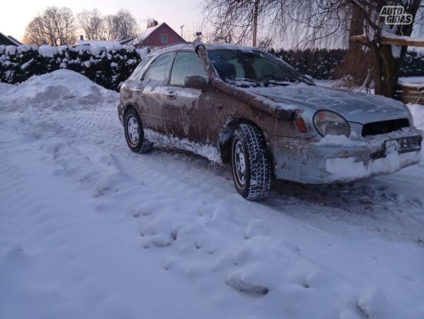 Grey Subaru Impreza 2001 in Silute, with an engine capacity of 1.60 L and mileage of 26 thousand km for 850 €, photo 2 on AUTOMOTO.COM.LV
