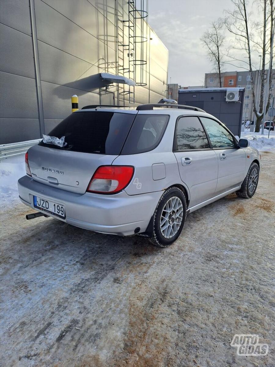 Grey Subaru Impreza 2003 in Klaipeda, with an engine capacity of 1.60 L and mileage of 195 thousand km for 2500 €, photo 6 on AUTOMOTO.COM.LV