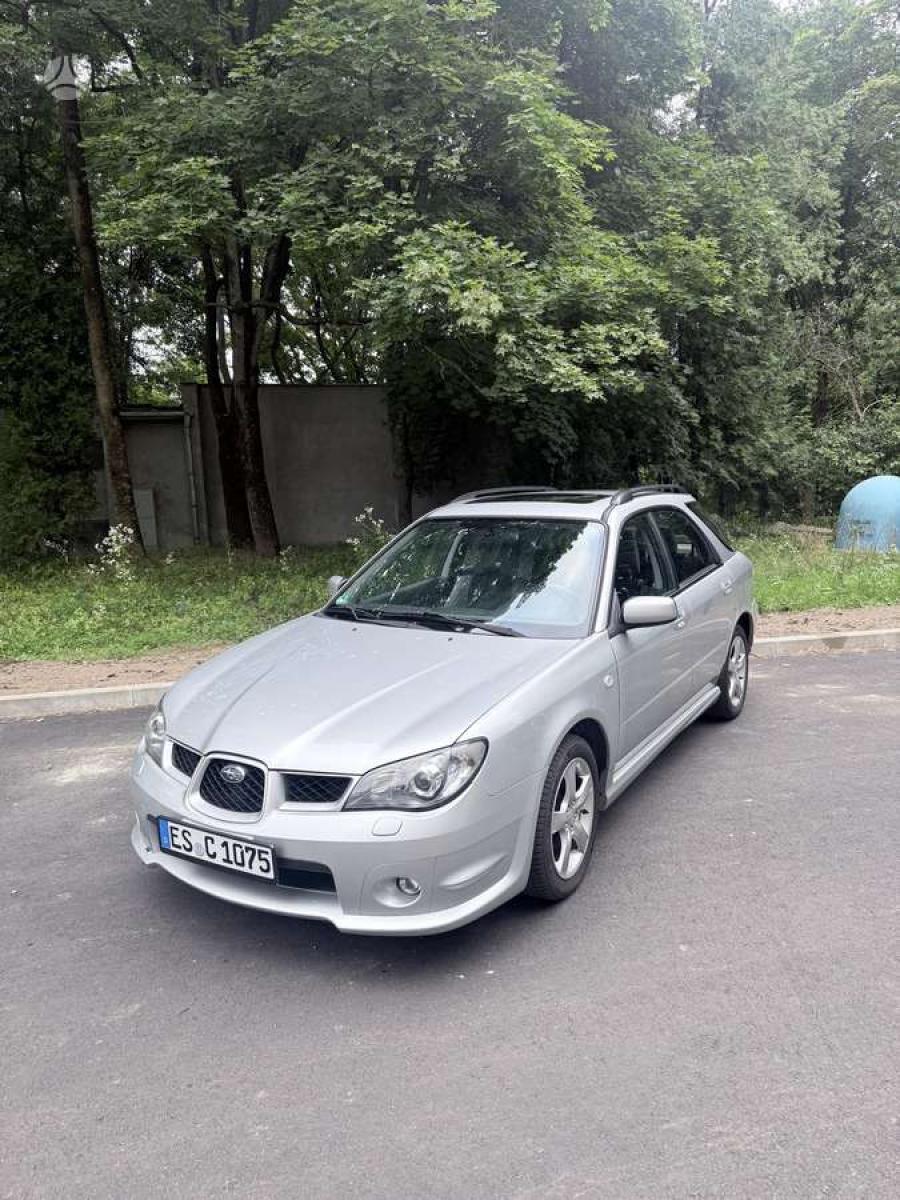 Grey Subaru Impreza 2006 in Vilnius, with an engine capacity of 2.00 L and mileage of 137 thousand km for 3600 €, photo 5 on AUTOMOTO.COM.LV