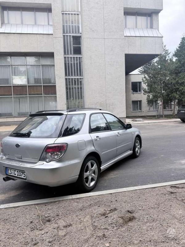 Pelēks Subaru Impreza 2006 Viļņa, ar dzinēja tilpumu 2.00 L un nobraukumu 137 tūkst. km par 3600 €, foto 8 vietnē AUTOMOTO.COM.LV