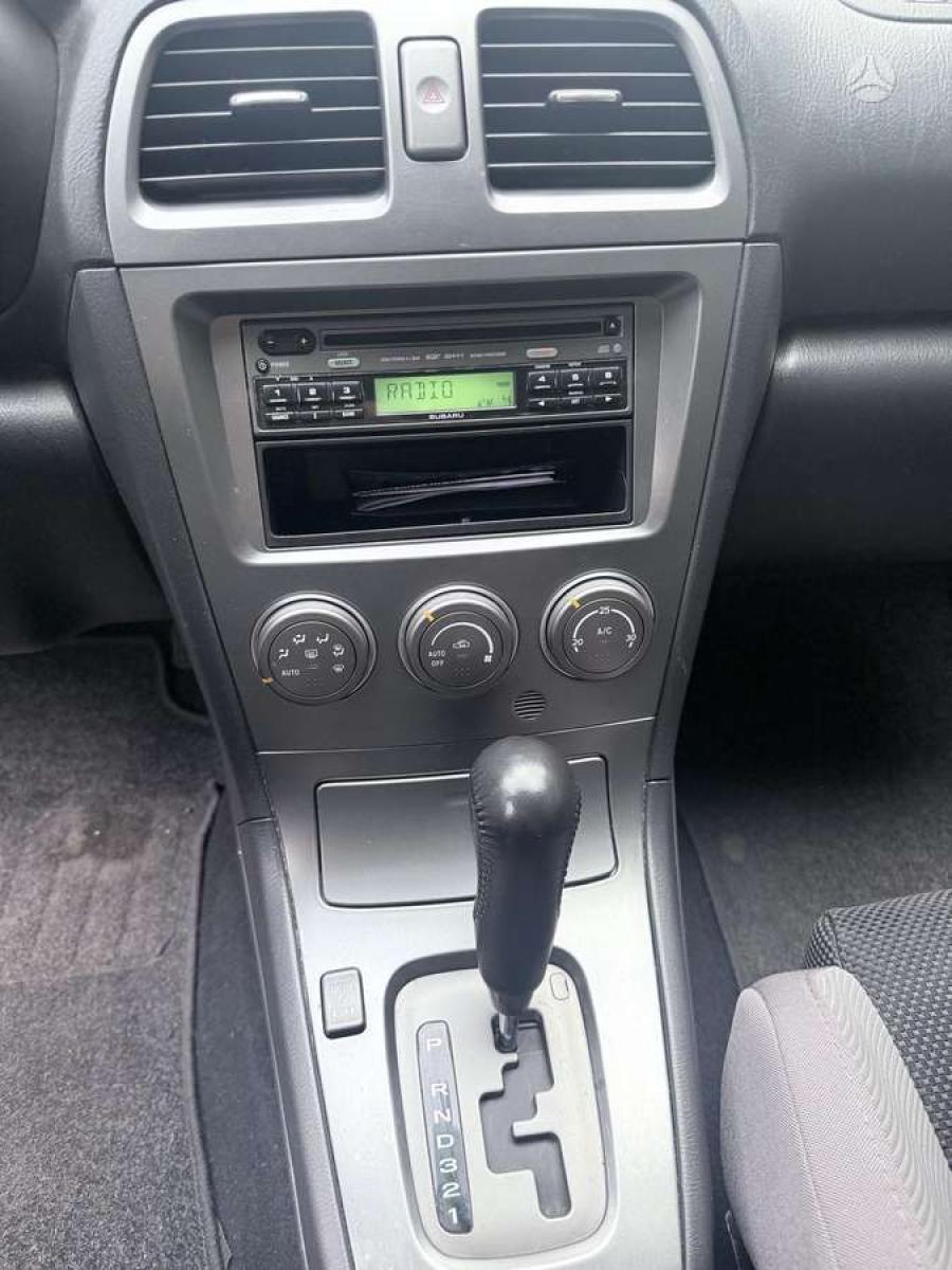 Grey Subaru Impreza 2006 in Vilnius, with an engine capacity of 2.00 L and mileage of 137 thousand km for 3600 €, photo 25 on AUTOMOTO.COM.LV