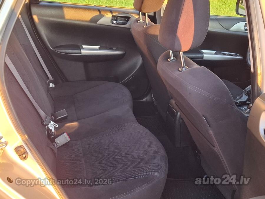 Pelēks Subaru Impreza 2008 Tartu, ar dzinēja tilpumu 1.50 L un nobraukumu 111 tūkst. km par 3900 €, foto 8 vietnē AUTOMOTO.COM.LV