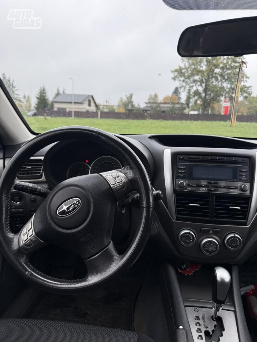 Subaru Impreza 2008 in Vilnius, with an engine capacity of 2.00 L and mileage of 210 thousand km for 2750 €, photo 4 on AUTOMOTO.COM.LV