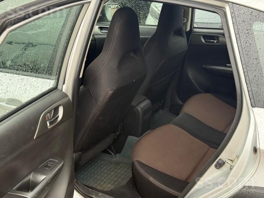 Subaru Impreza 2011 Rīga, ar dzinēja tilpumu 2.00 L un nobraukumu 165 tūkst. km par 3980 €, foto 10 vietnē AUTOMOTO.COM.LV