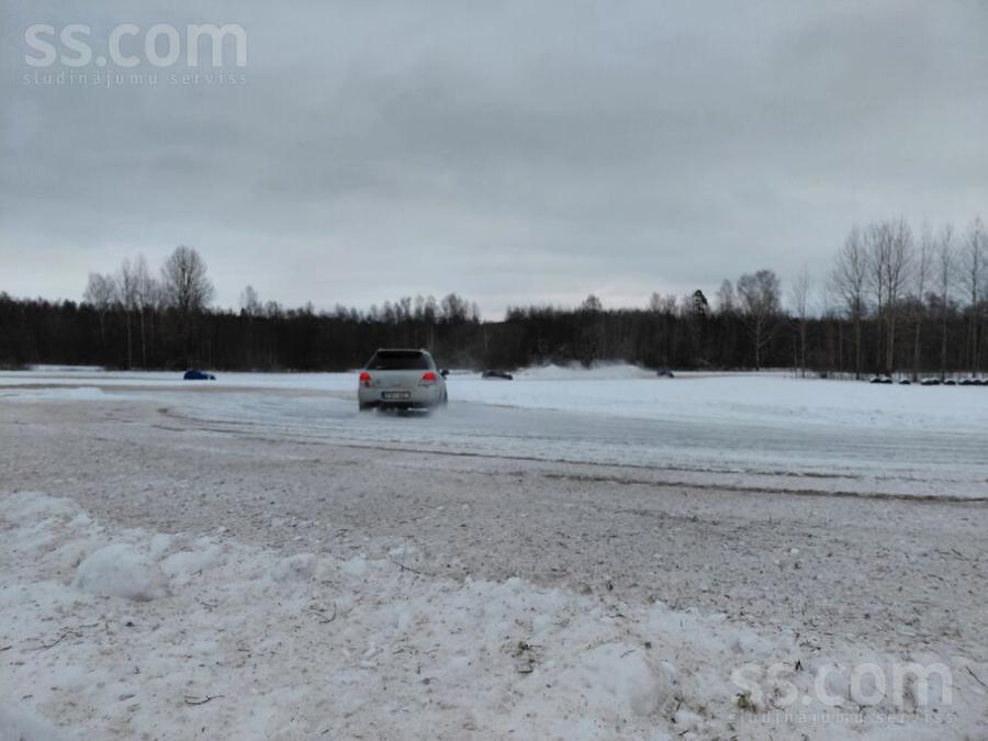 Subaru Impreza 2003 in Valmiera, with an engine capacity of 2.00 L and mileage of 243 thousand km for 4299 €, photo 10 on AUTOMOTO.COM.LV