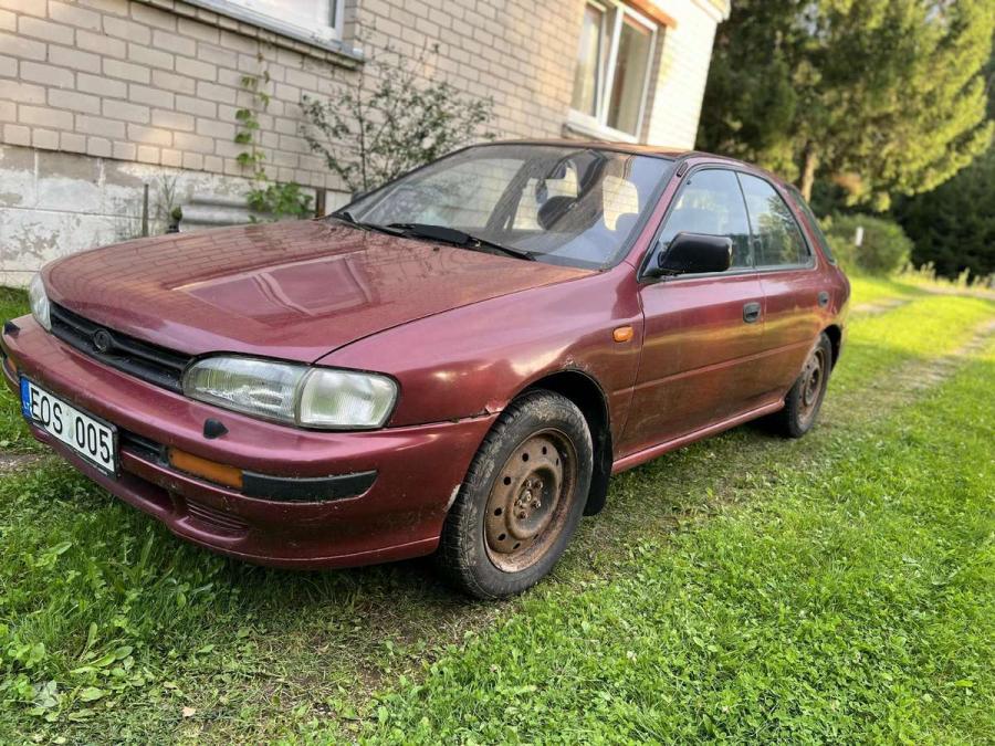 Red Subaru Impreza 1996 in Utena, with an engine capacity of 0.00 L and mileage of 150 thousand km for 600 €, photo 3 on AUTOMOTO.COM.LV