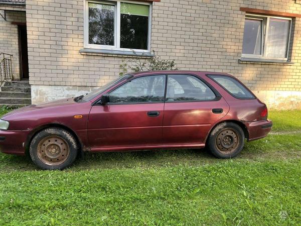 Sarkans Subaru Impreza 1996 Utena, ar dzinēja tilpumu 0.00 L un nobraukumu 150 tūkst. km par 600 €, foto 5 vietnē AUTOMOTO.COM.LV