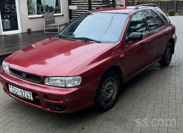 Sarkans Subaru Impreza 1999 Rīga, ar dzinēja tilpumu 1.60 L un nobraukumu 167 tūkst. km par 2000 €, foto 1 vietnē AUTOMOTO.COM.LV