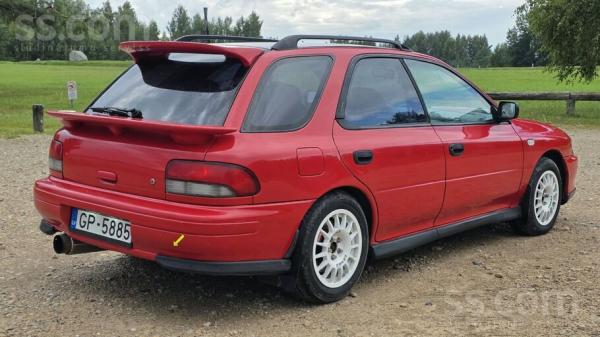 Sarkans Subaru Impreza 1996 Rīga, ar dzinēja tilpumu 2.00 L un nobraukumu 345 tūkst. km par 8000 €, foto 5 vietnē AUTOMOTO.COM.LV