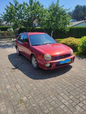 Red Subaru Impreza 2000 in Vilnius, with an engine capacity of 1.99 L and mileage of 177 thousand km for 1599 €, photo  on AUTOMOTO.COM.LV