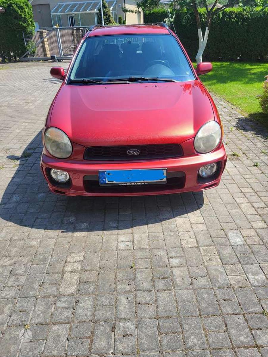 Red Subaru Impreza 2000 in Vilnius, with an engine capacity of 1.99 L and mileage of 177 thousand km for 1599 €, photo 3 on AUTOMOTO.COM.LV