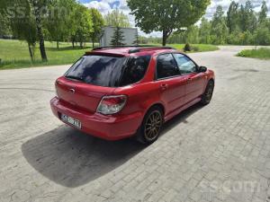 Красный Субару Импреза 2006 в Лиепая, объемом двигателя 2.00 л и пробегом 300 тыс. км за 1800 €, фото 4 на AUTOMOTO.COM.LV