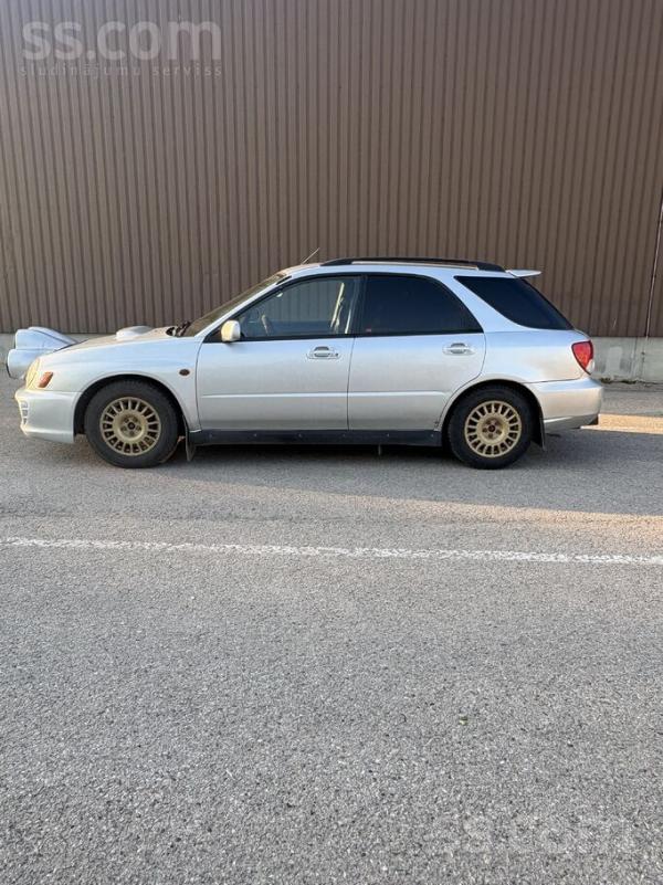Subaru Impreza 2001 in Gulbene, with an engine capacity of 2.00 L and mileage of 315 thousand km for 5000 €, photo 2 on AUTOMOTO.COM.LV